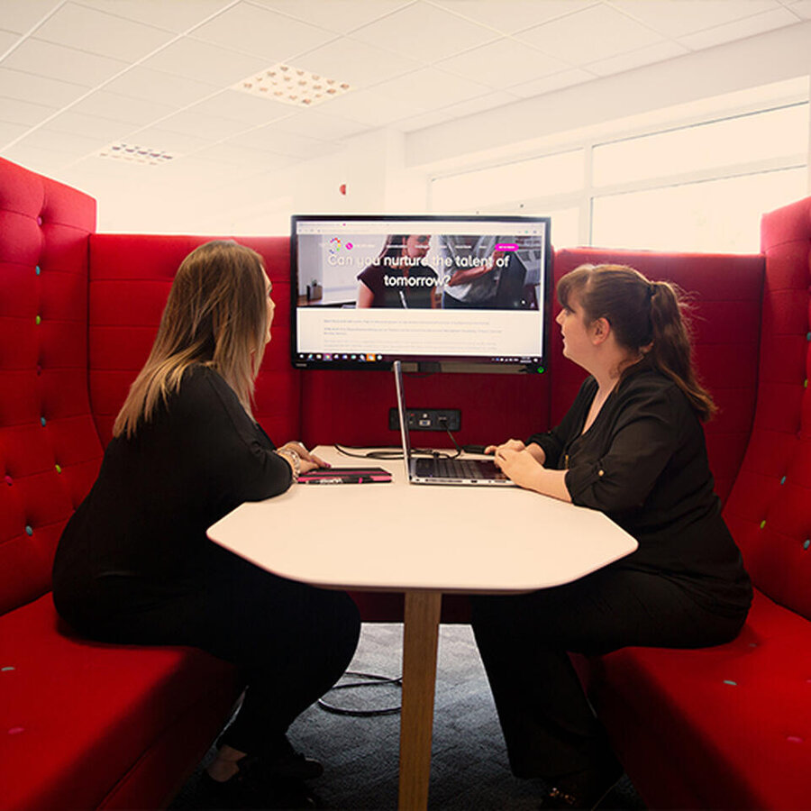Level 3 Multi Channel Marketer Apprenticeship Remit Training